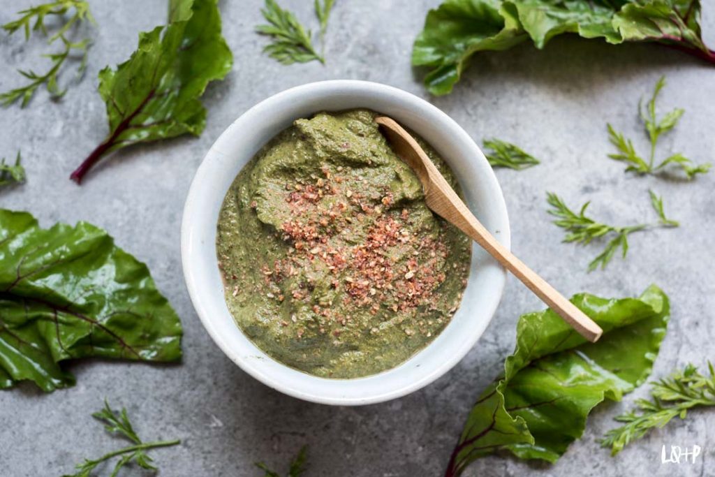 Lo que más puedo - Pesto Vegano con Hojas de Betarraga - Lo que más puedo